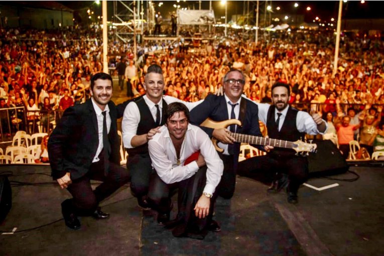 Regresa el tributo de Sandro con presentaciones en Chajarí y Concordia ...